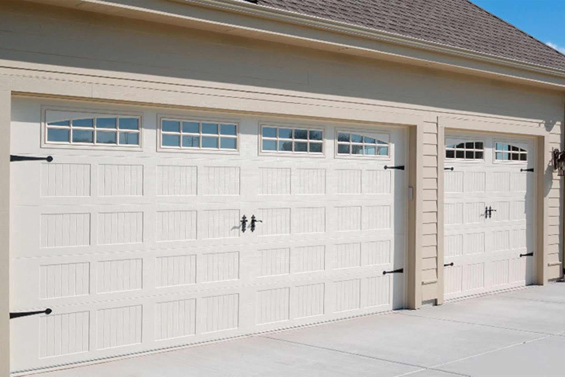Garage Door – 52XX with 4 Piece Arched Stockton Windows, Almond - Door ...